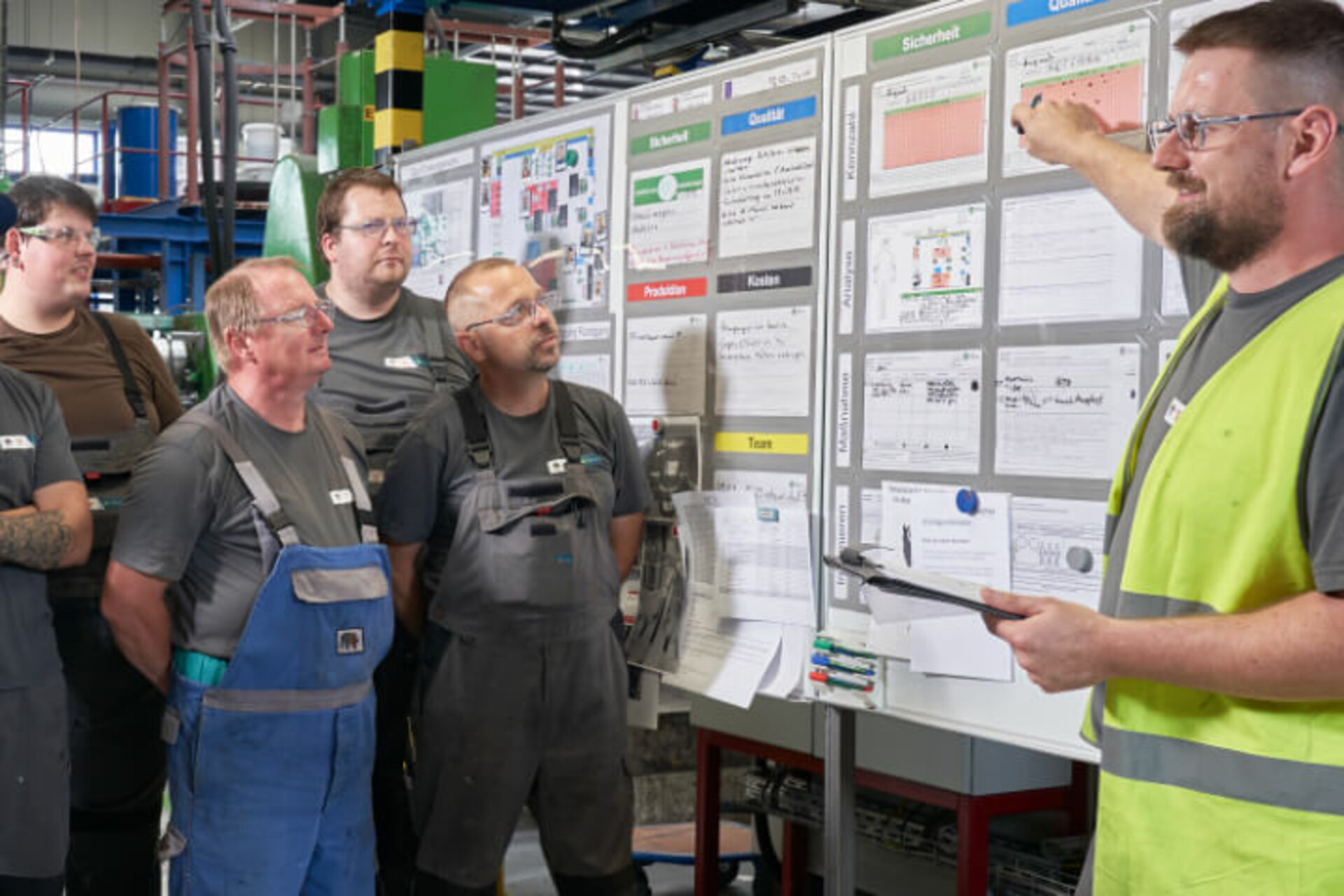 Karriere: CAPAROL CIS